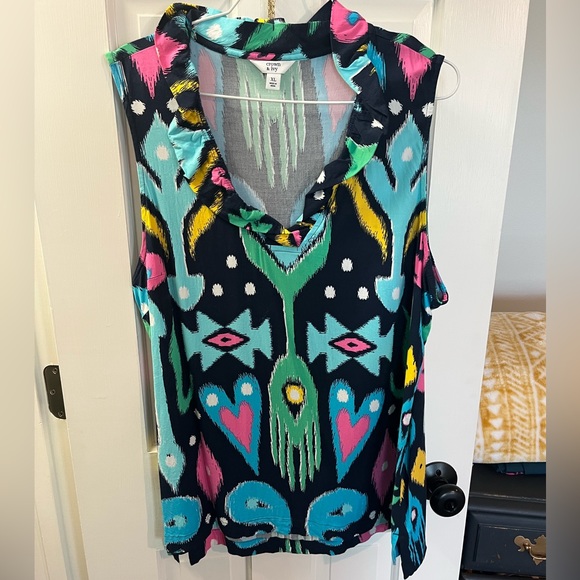 crown & ivy | Tops | Crown And Ivy Blouse Tank | Poshmark